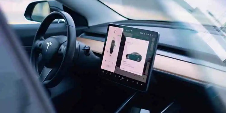 Latest Tesla Model Vulnerable To Relay Attacks